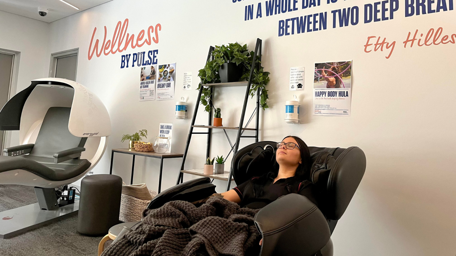 RELAXING ON CAMPUS - UOW Pulse